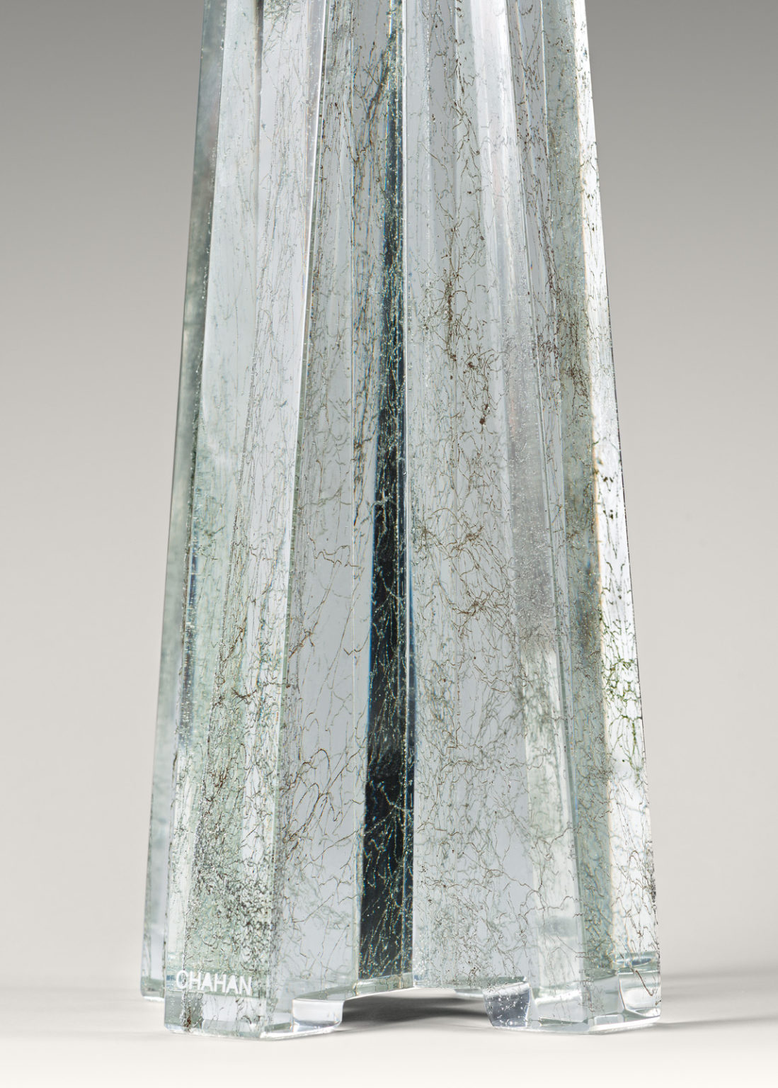 Pyramid lamp - CHAHAN