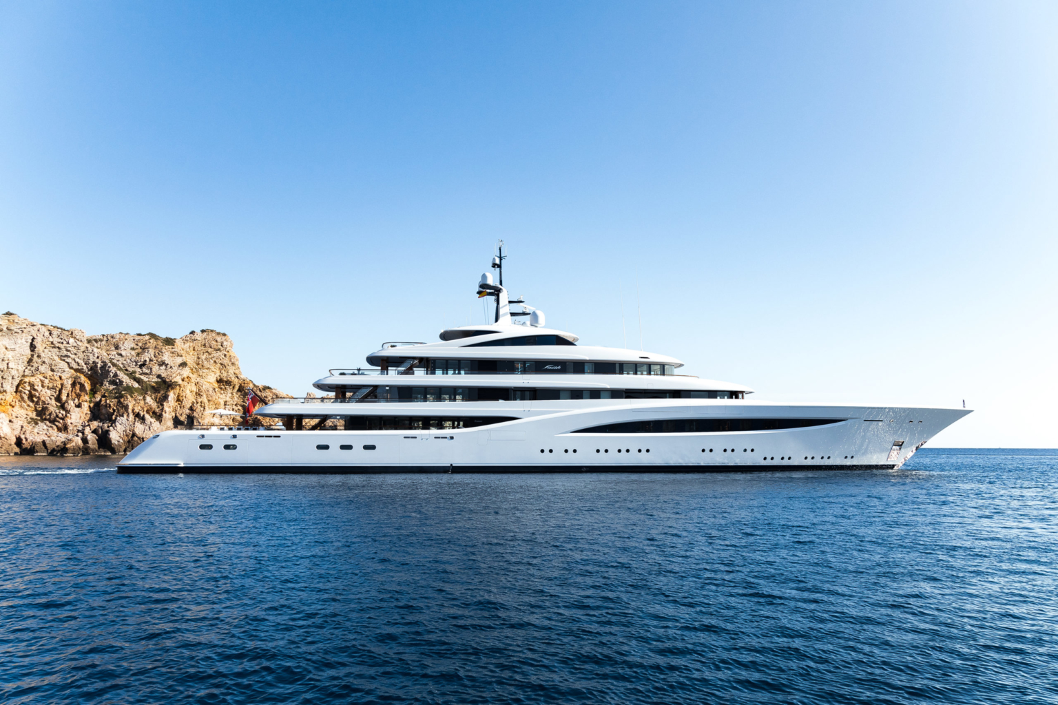 Faith super yacht - CHAHAN
